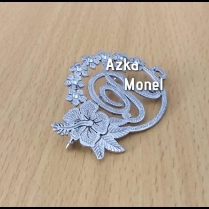 Bros inisial nama custem, Fesyen Wanita, Perhiasan di Carousell