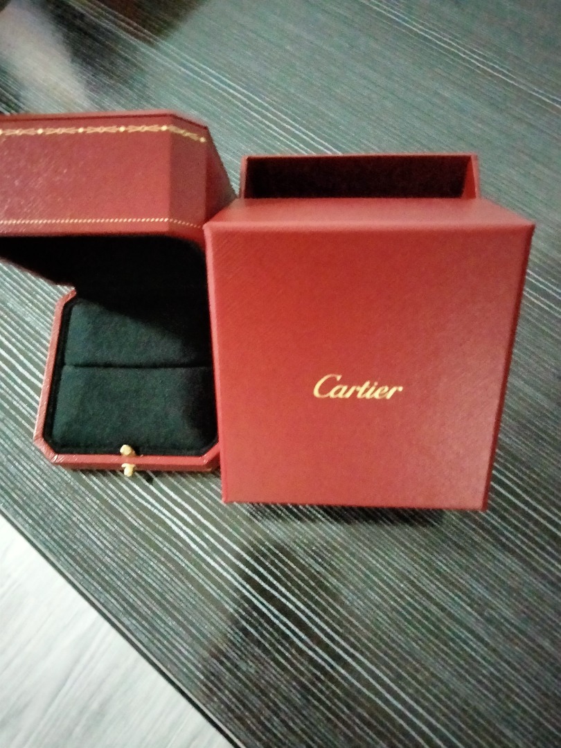 Cartier ring box, Women's Fashion, Jewelry & Organisers, Accessory ...