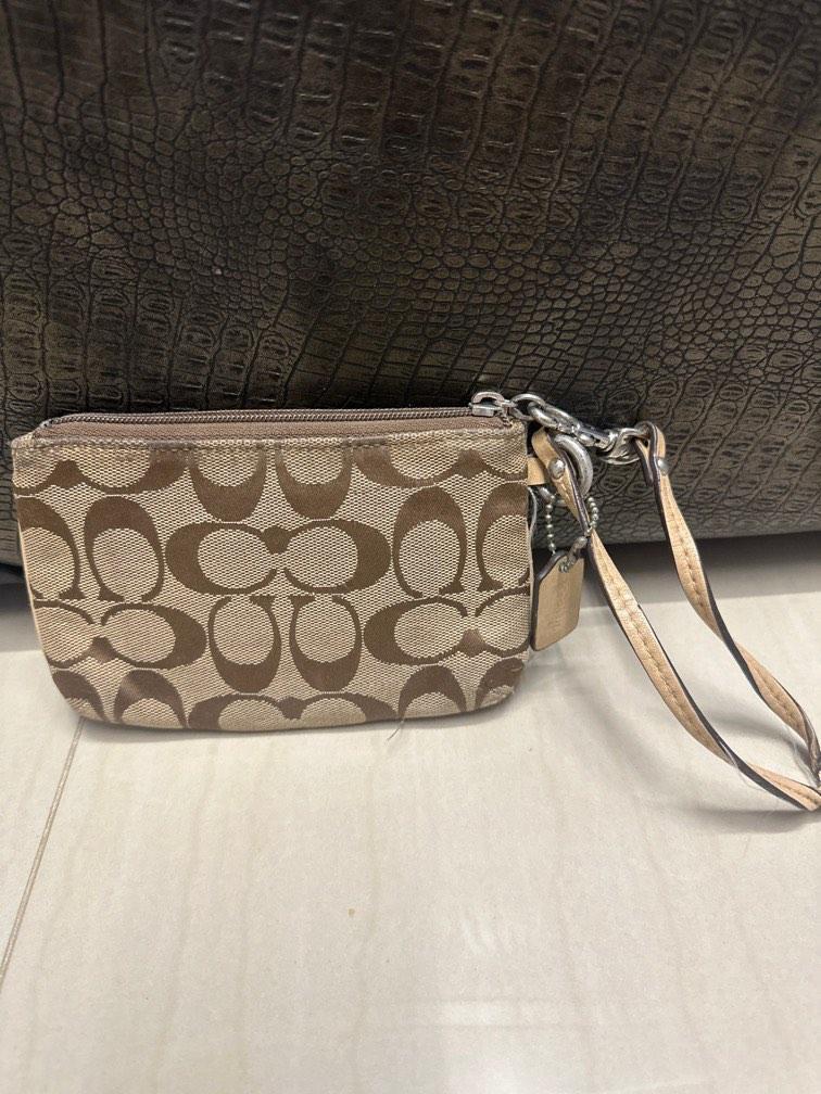 Coach small pouch, Women's Fashion, Bags & Wallets, Purses & Pouches on ...
