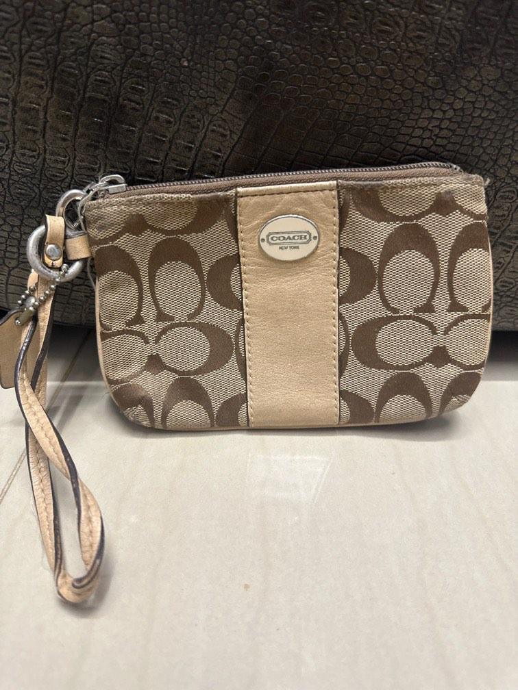 Coach small pouch, Women's Fashion, Bags & Wallets, Purses & Pouches on ...