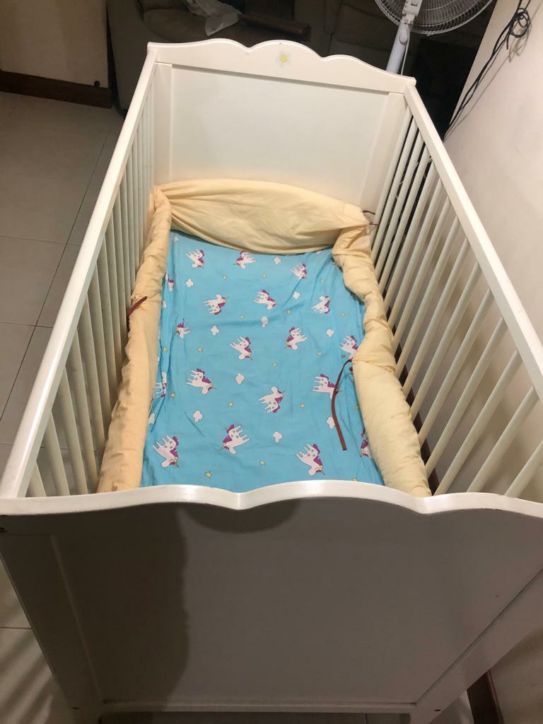 Cot with Matress and free Matress cover and safety bumper, Babies ...