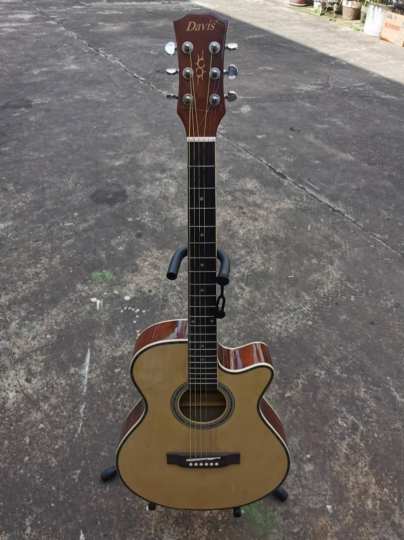 Davis 4002 Acoustic guitar, Hobbies & Toys, Music & Media, Musical ...