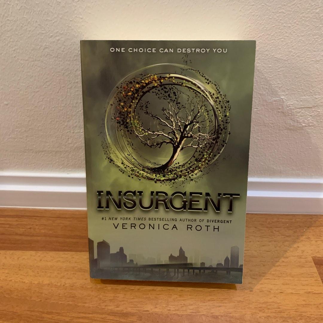 Divergent Trilogy Boxed Set by Veronica Roth, Hobbies & Toys, Books ...