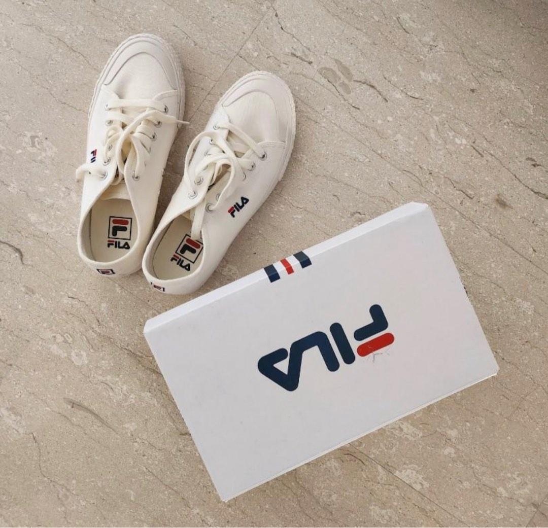 FILA Classic Off White Sneakers, Women's Fashion, Footwear, Sneakers on ...