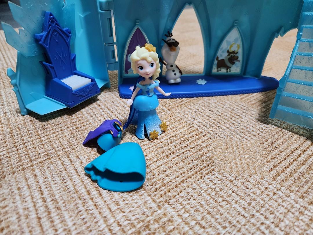 Disney Frozen Elsa castle toy and books bundle, Hobbies & Toys, Toys ...