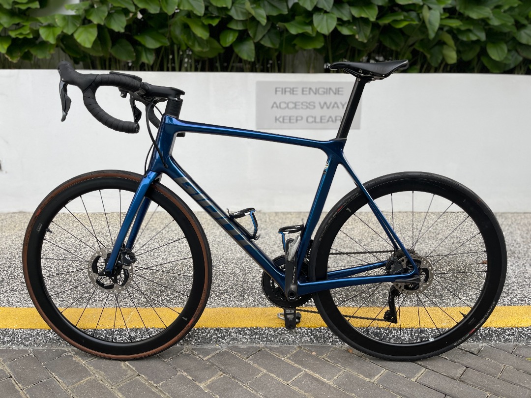 Giant TCR advanced Pro 0 (No Wheels), Sports Equipment, Bicycles ...