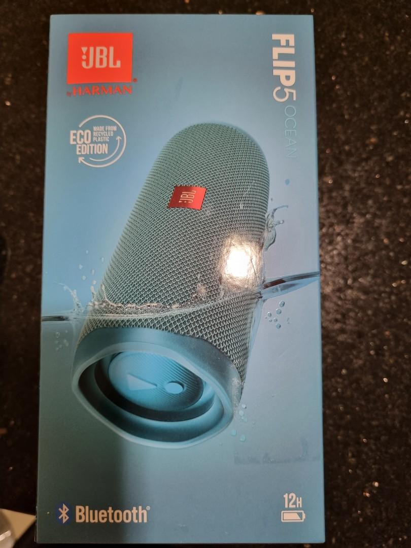 JBL Flip 5 c/w hook for bike, Audio, Soundbars, Speakers & Amplifiers on Carousell