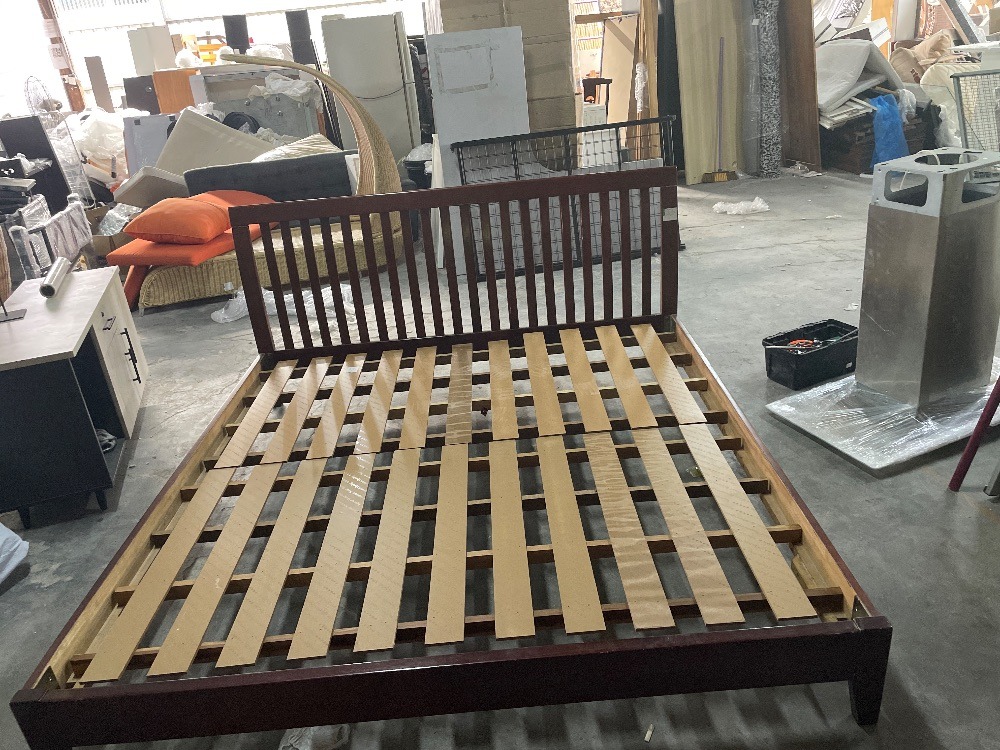 King Size Wooden Bed Frame / Rangka Katil Kayu Saiz King, Furniture ...