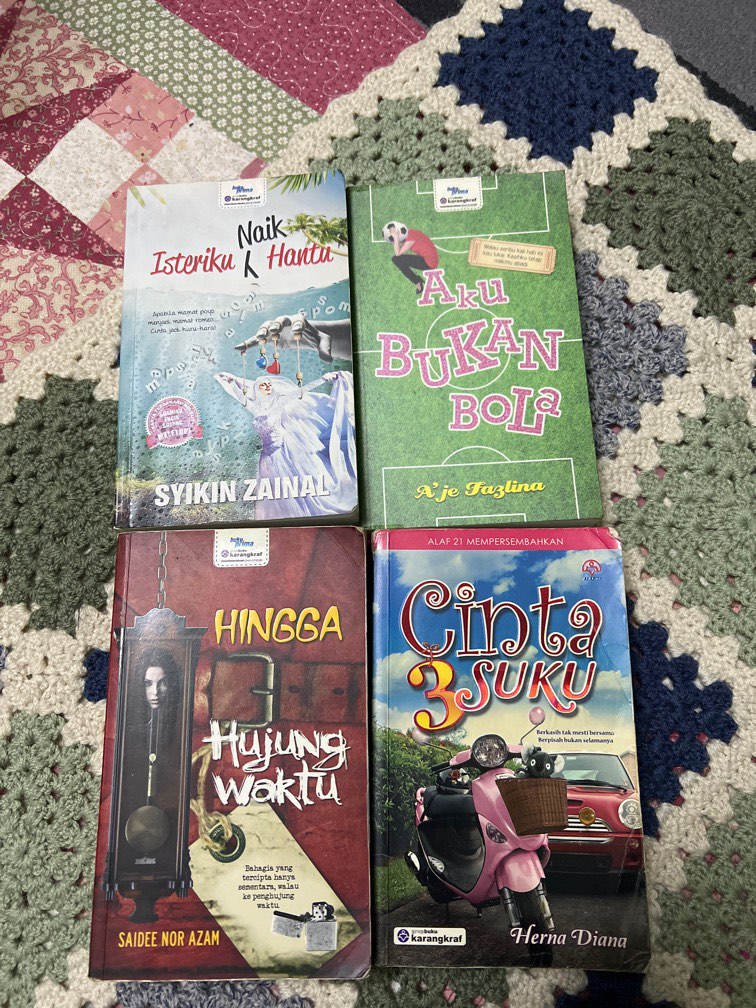 KOMBO NOVEL CINTA | ISTERIKU NAIK HANTU, AKU BUKAN BOLA, HINGGA HUJUNG NYAWA, CINTA 3 SUKU ...