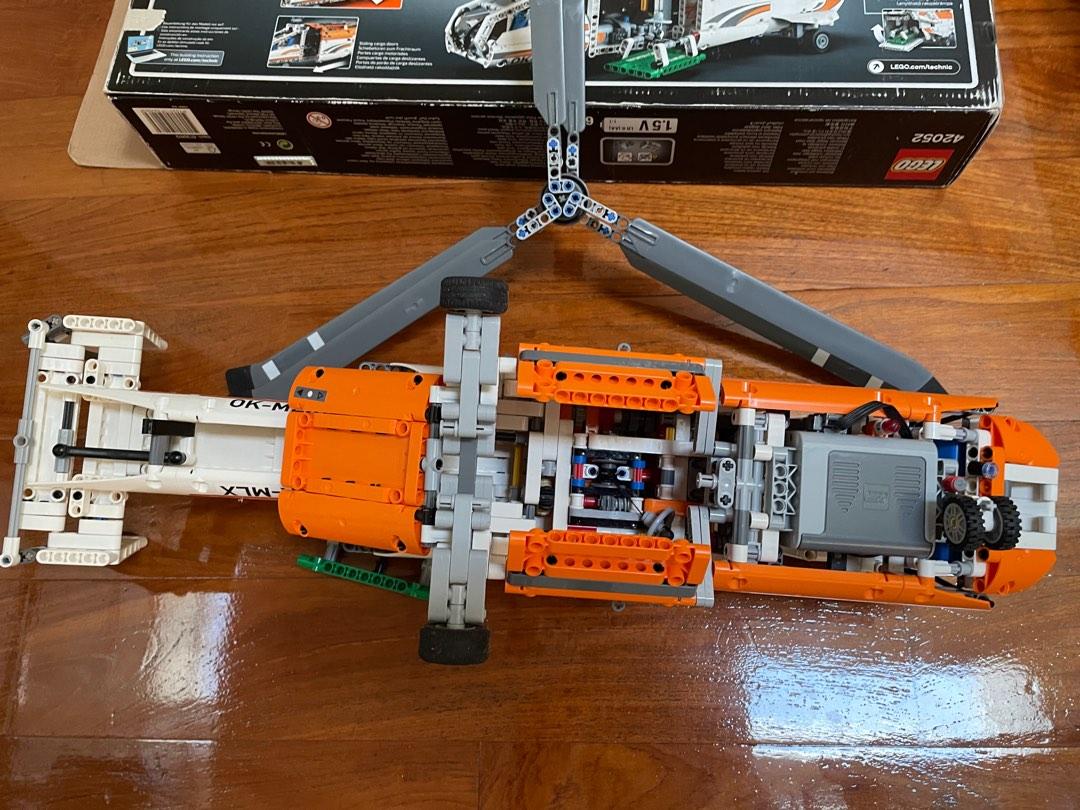 LEGO Technic 42052 Heavy Lift Helicopter, Hobbies & Toys, Toys & Games ...