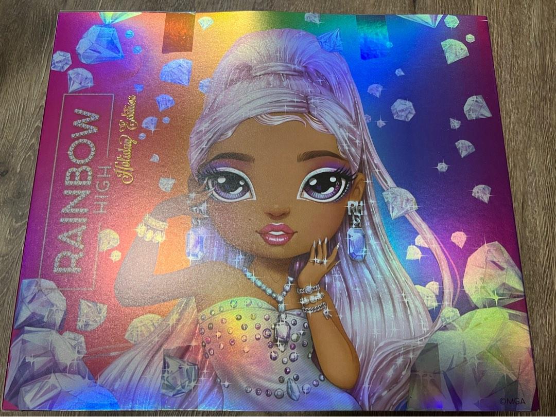 Limited Edition Rainbow High Roxie Grand Holiday Edition, Hobbies ...