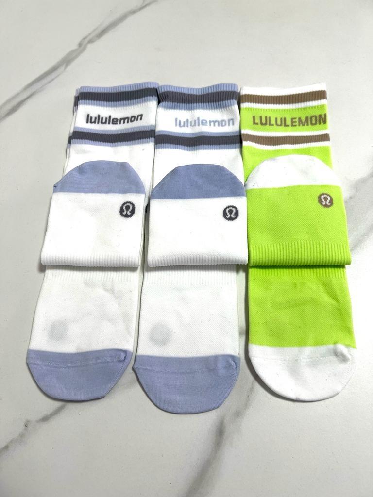 特價清貨 現貨Lululemon - Womem's tale to tell mid crew socks 運動襪 (Size: 21 ...