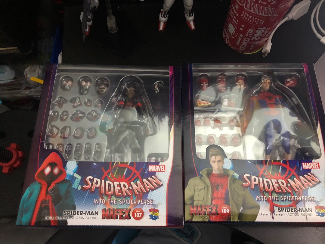 Mafex Spider-man Miles Peter B Parker Into The Spider Verse, 興趣及遊戲, 玩具 