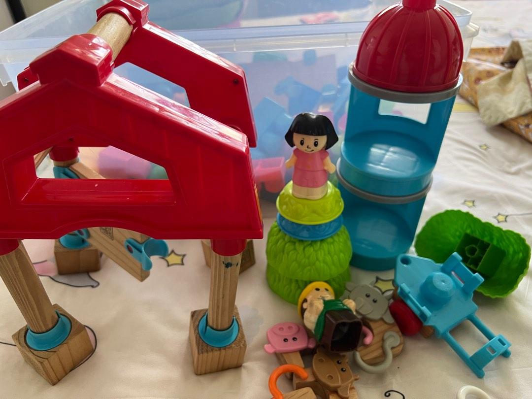 Megablocks farm and blocks, Hobbies & Toys, Toys & Games on Carousell
