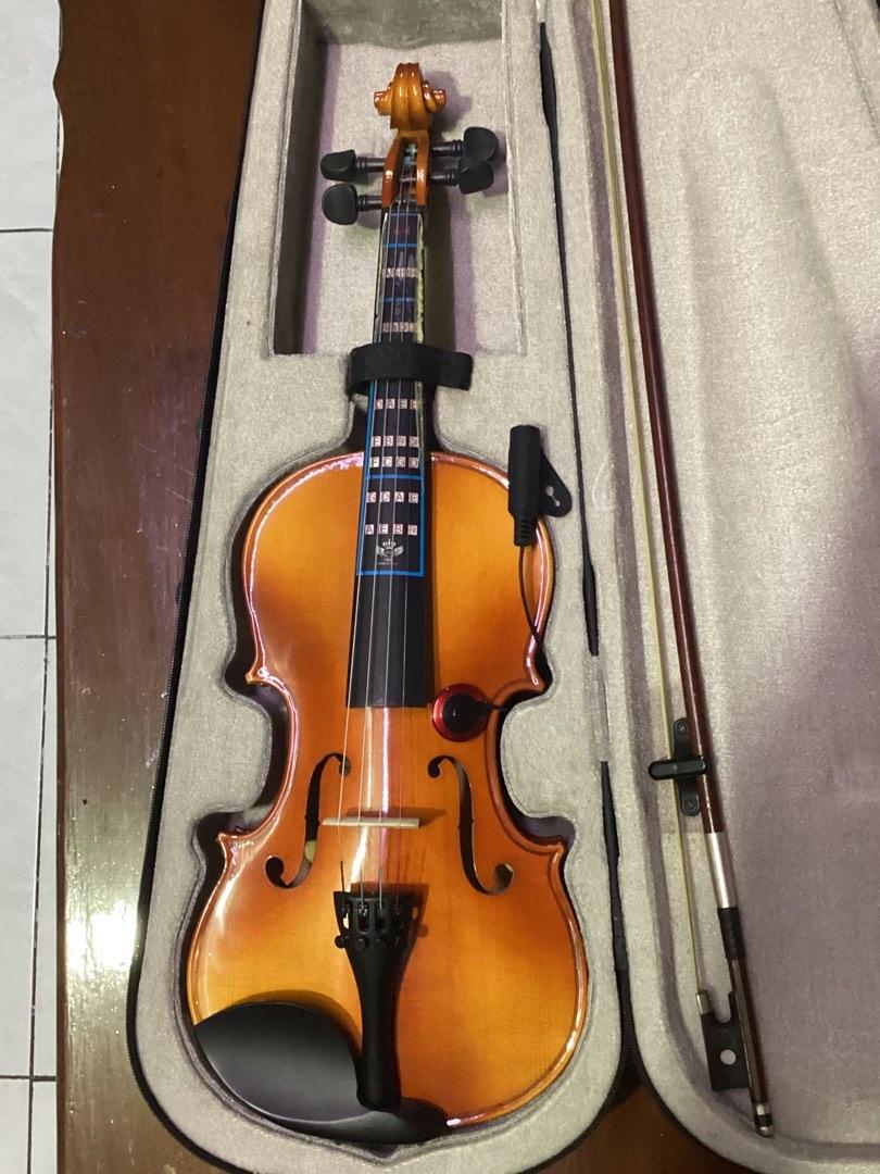 Mozart 4/4 Full size Violin, Hobbies & Toys, Music & Media, Musical Instruments on Carousell