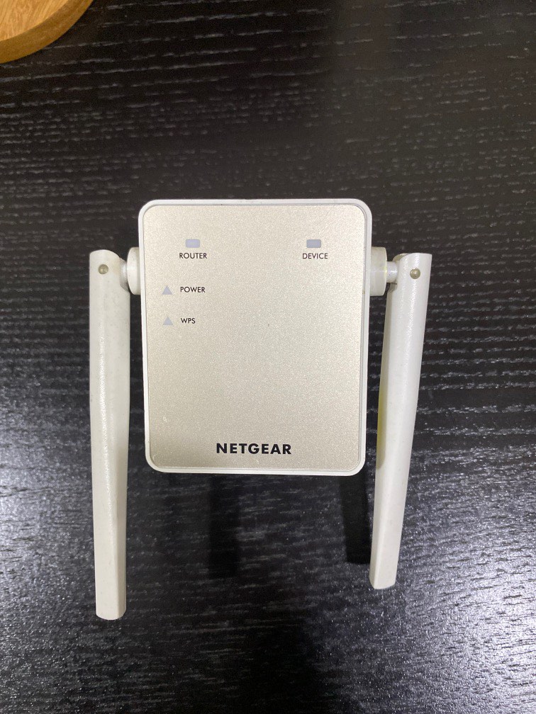 Netgear AC1200 wifi range extender, Computers & Tech, Parts ...