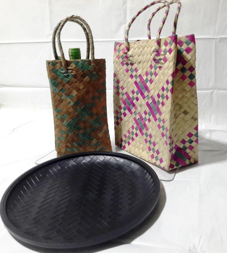 Plastic Bilao (30cm) bundle, Everything Else, Others on Carousell