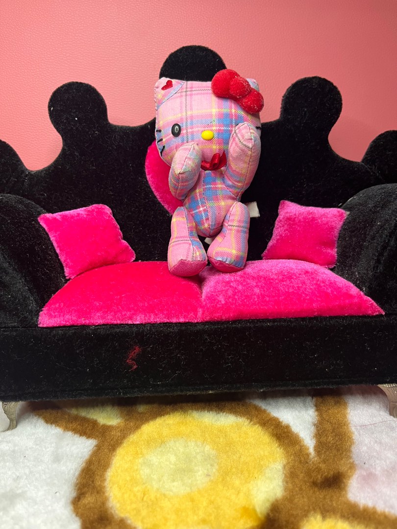 Rare Tartan Hello kitty, Hobbies & Toys, Toys & Games on Carousell