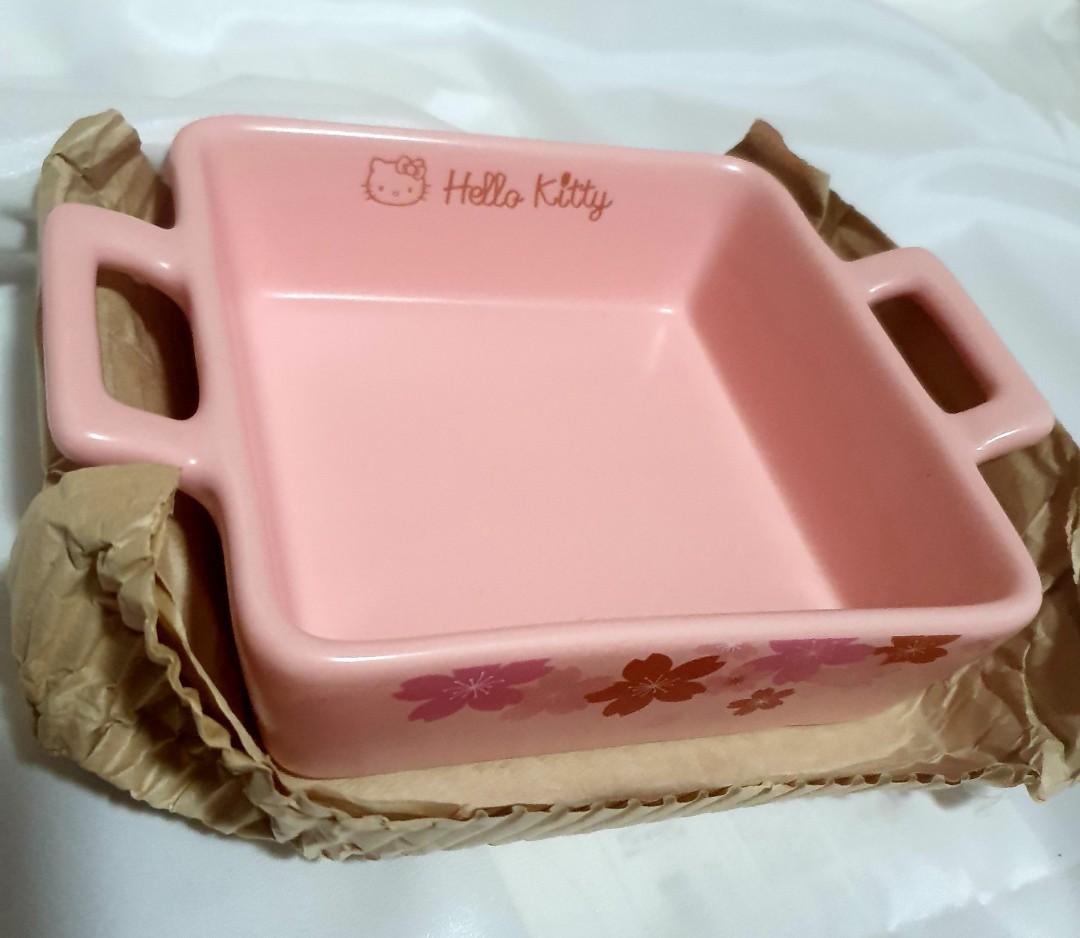 Sanrio Hello Kitty Dish, Furniture & Home Living, Kitchenware ...