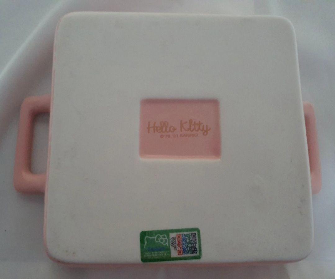 Sanrio Hello Kitty Dish, Furniture & Home Living, Kitchenware ...