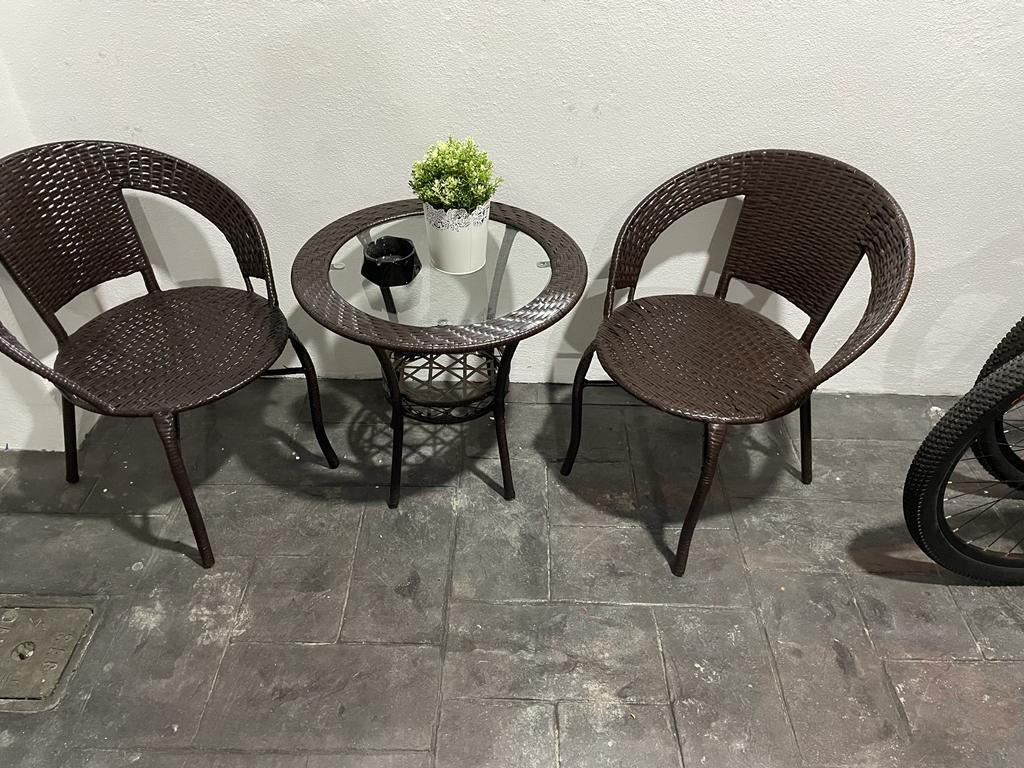 Set meja kerusi, Furniture & Home Living, Home Decor, Other Home Decor ...