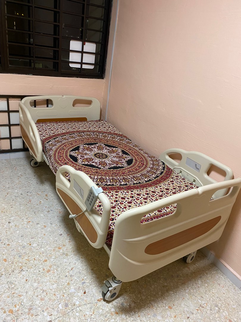 T Motion Hospital Bed (Motorised), Health & Nutrition, Medical Supplies ...