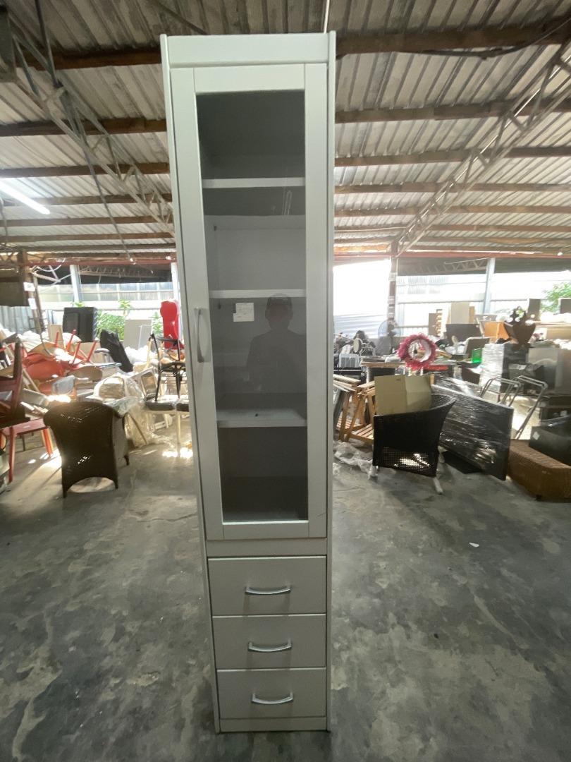 Tall Wooden Display Cabinet with Glass View / Kabinet Paparan Kayu ...