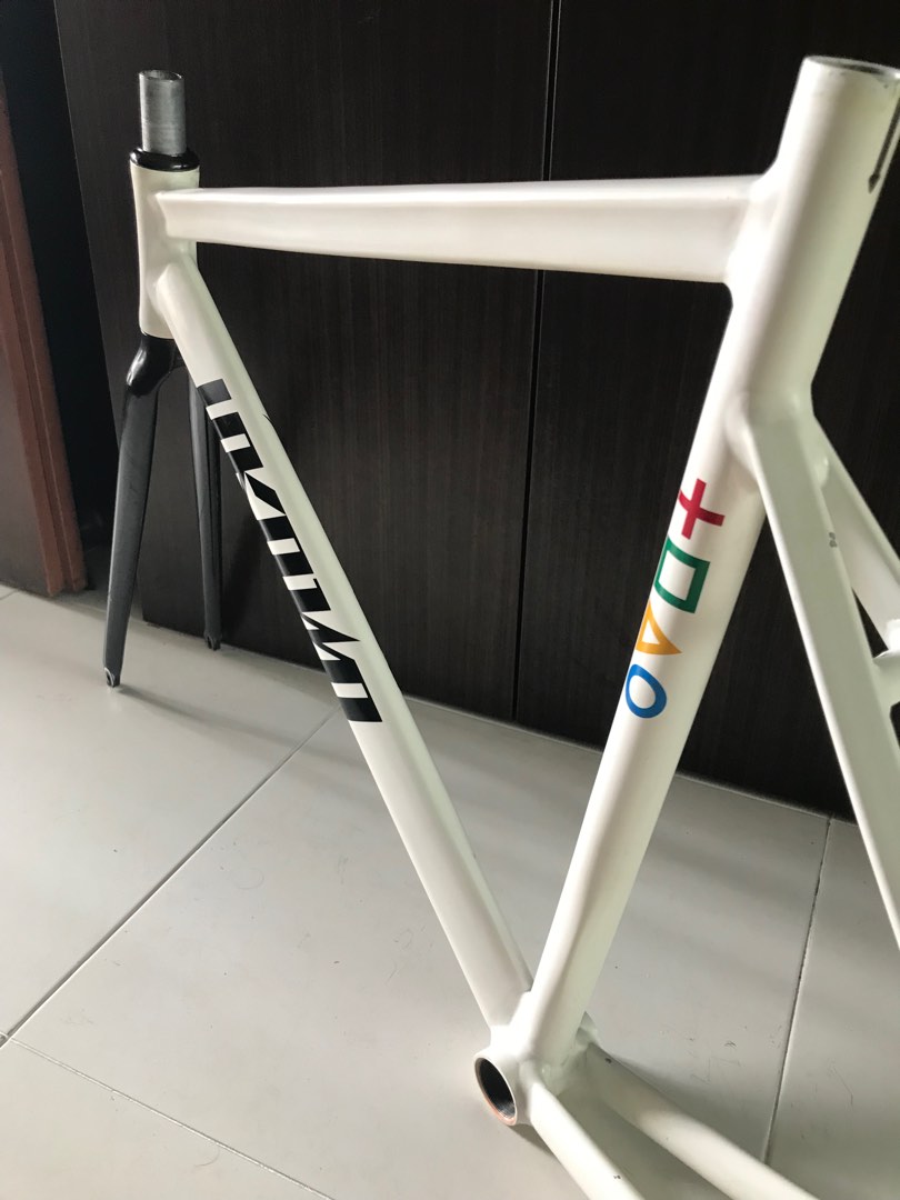 Unknown type 1 frameset Seoul x LA edition, Sports Equipment, Bicycles ...