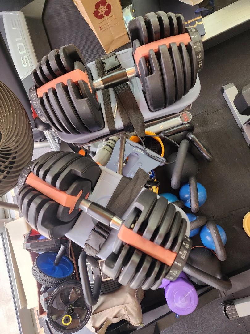 Adjustable Dumbbell Set with stand, Sports Equipment, Exercise ...