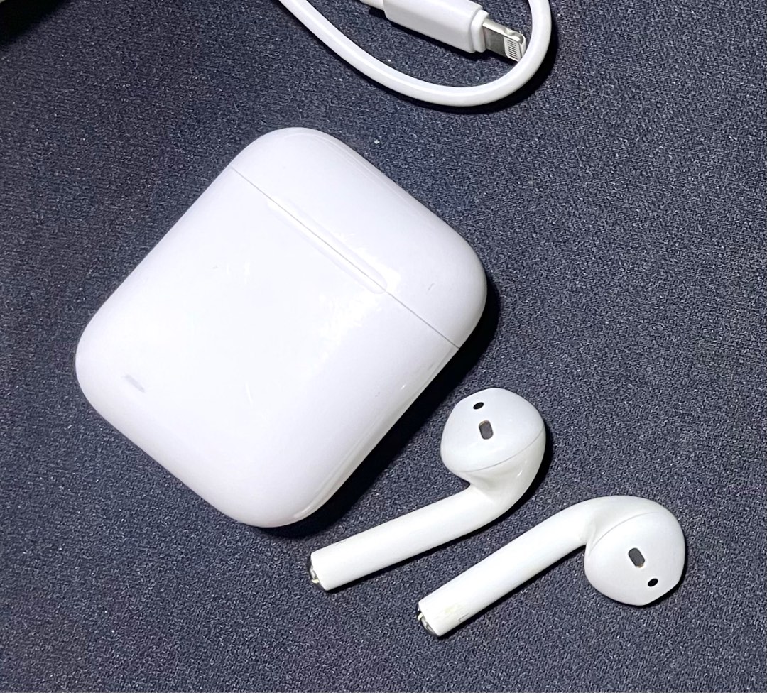 Airpod Apple First Gen, Audio, Earphones on Carousell
