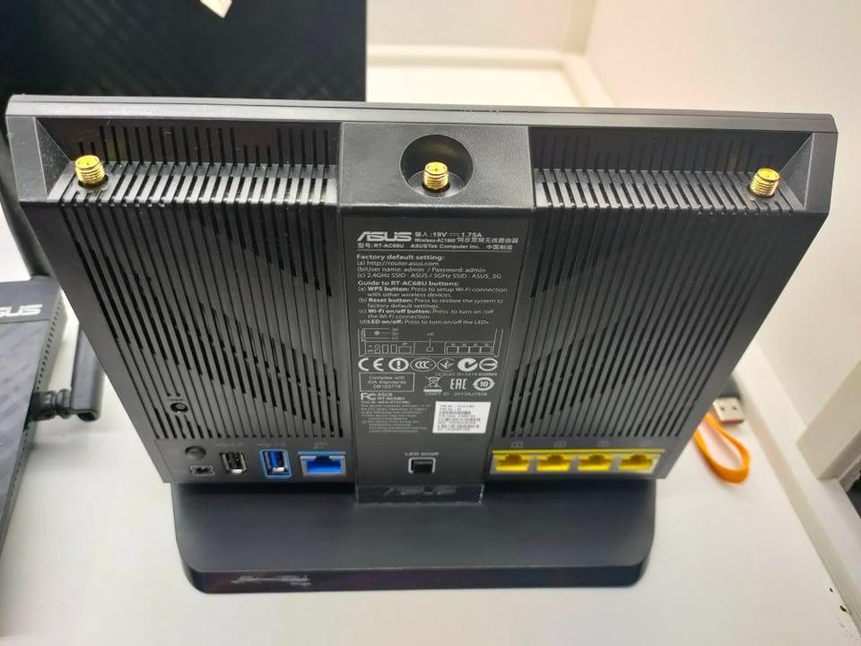 ASUS RT-AC68U Dual Band Gigabit Wireless Router Mesh WiFi Gaming Router ...