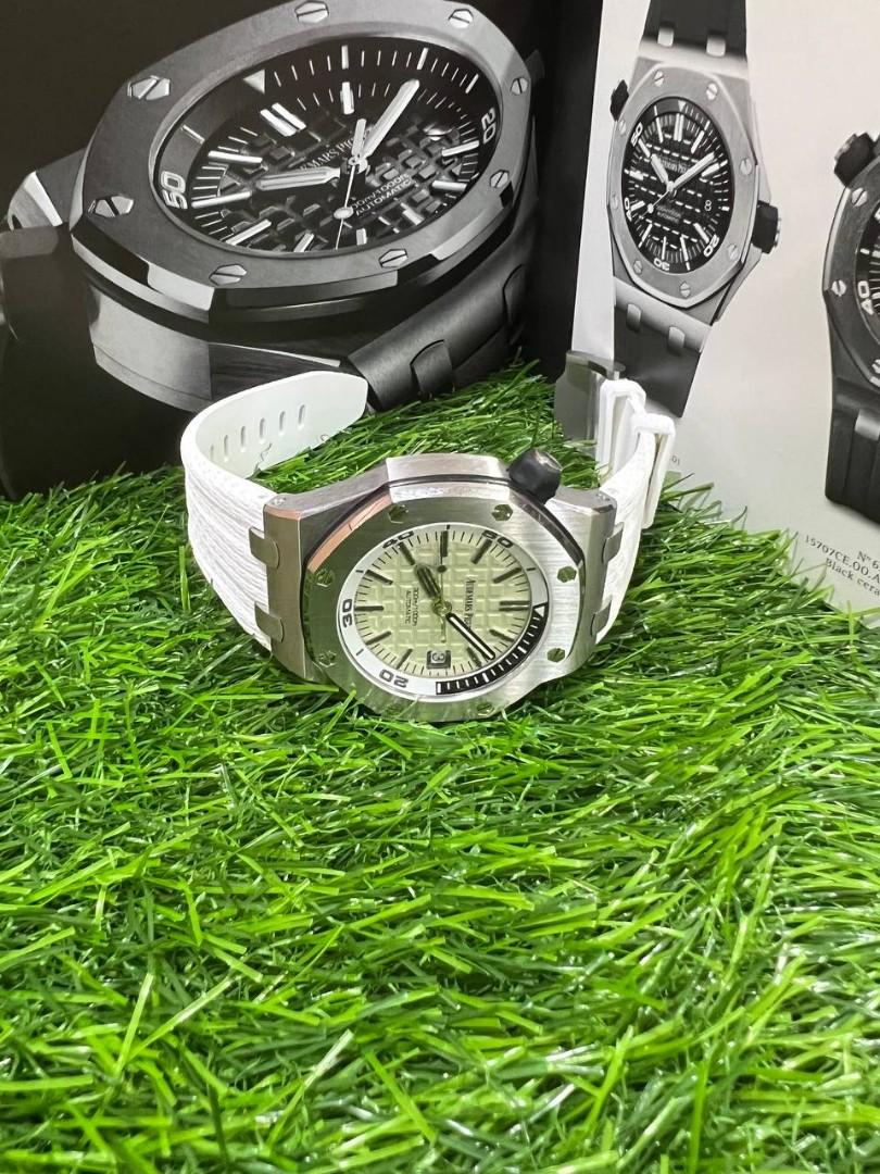 Audemars Piguet AP Diver 15710st white dial 2017 Year, Men's Fashion ...