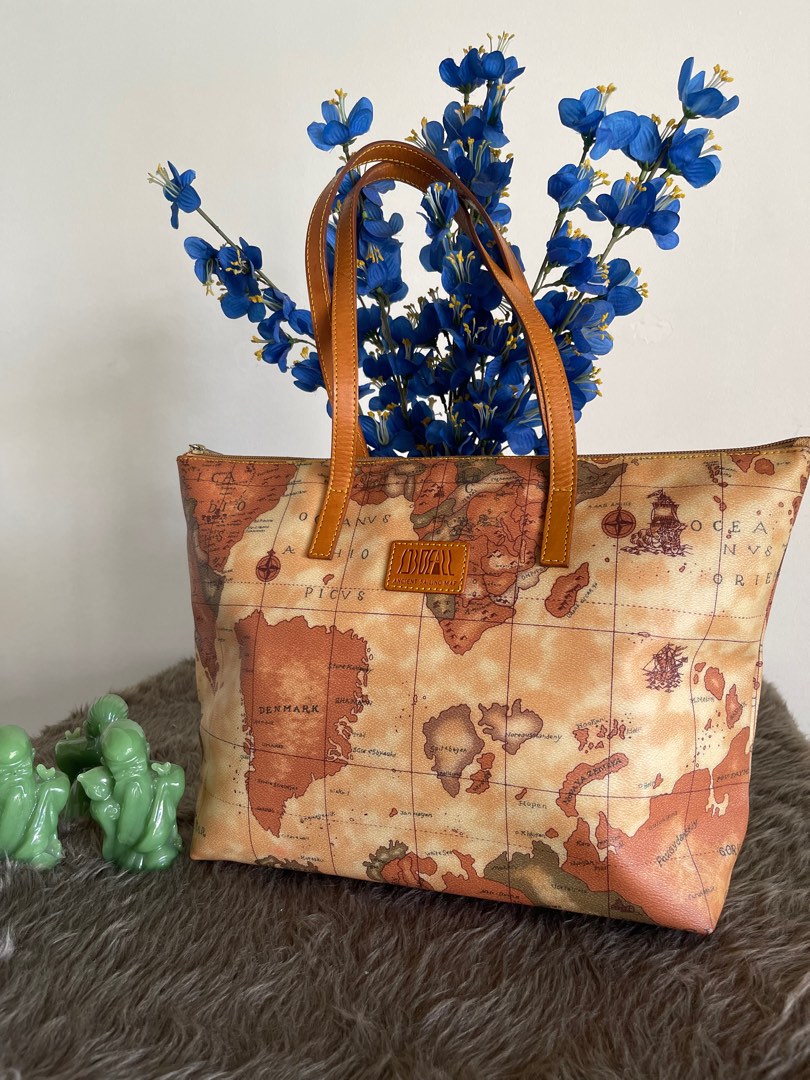 Auth Map bag, Luxury, Bags & Wallets on Carousell