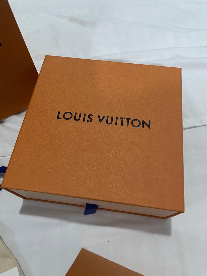 Authentic Louis Vuitton belt box, paperbag, dustbag and receipt and ...