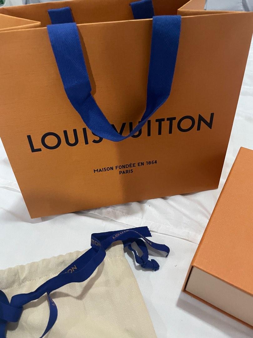 Authentic Louis Vuitton belt box, paperbag, dustbag and receipt and ...