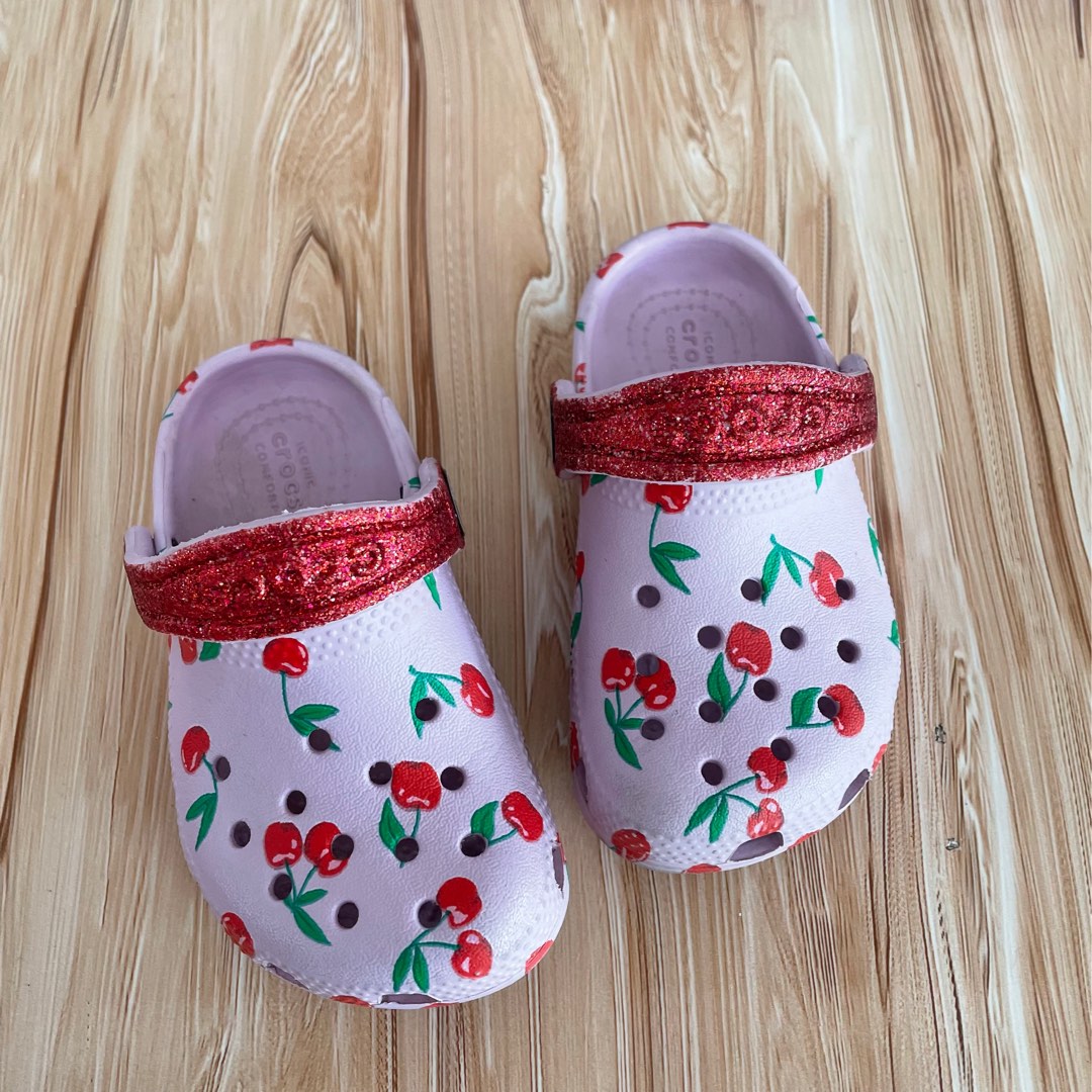 Crocs C6, Babies & Kids, Babies & Kids Fashion on Carousell