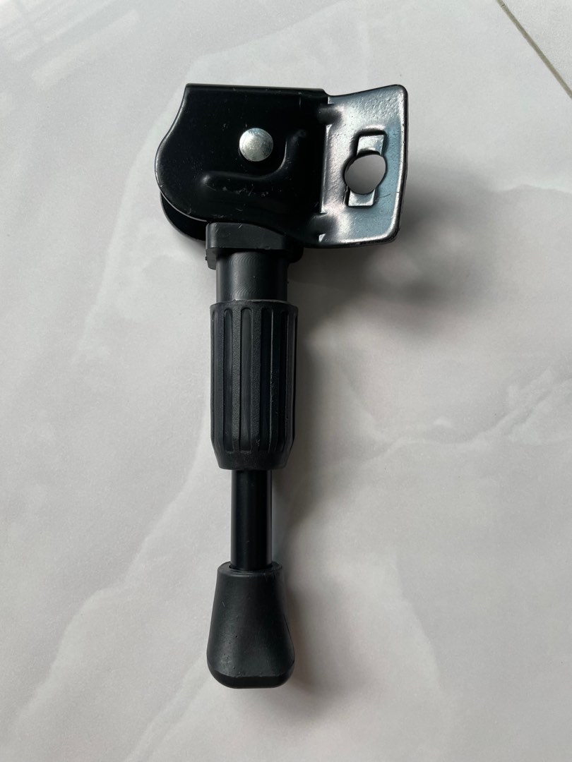 E scooter stand leg, Sports Equipment, PMDs, E-Scooters & E-Bikes ...