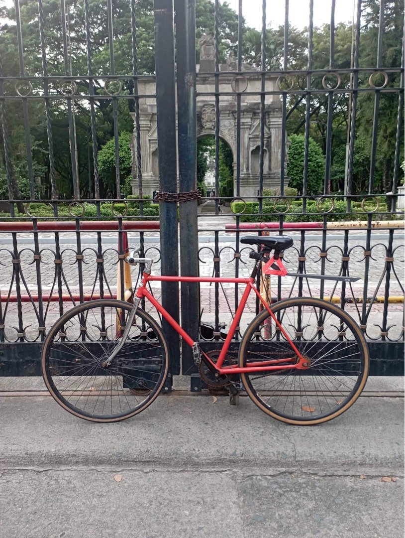 Fixie classic, Sports Equipment, Bicycles & Parts, Bicycles on Carousell