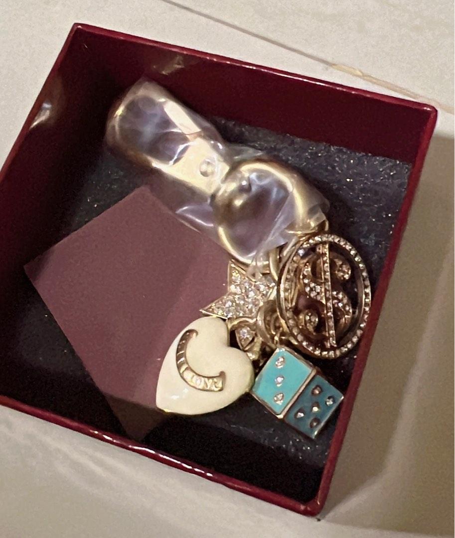 Helen Kelly bag charm, Women's Fashion, Jewelry & Organisers, Charms on ...