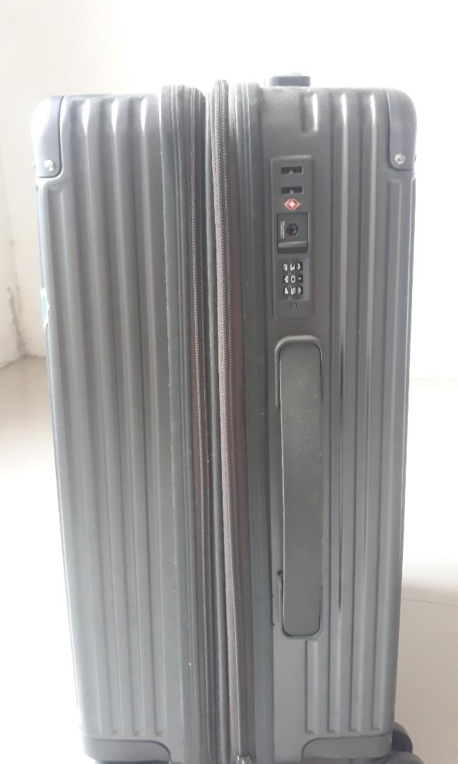 Koper 20 inch kabin size navyclub, Fesyen Wanita, Tas & Dompet di Carousell