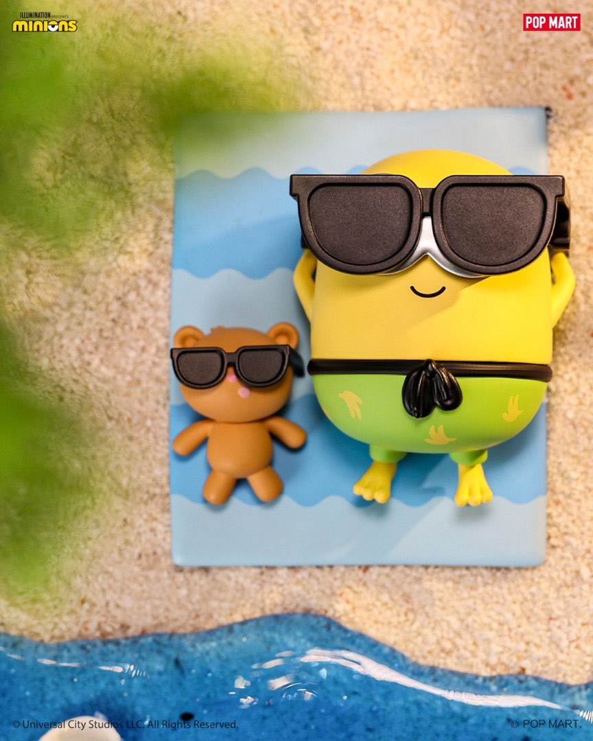 minion better together sunbathing, Hobbies & Toys, Memorabilia ...