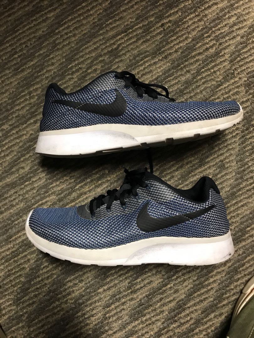 Original Nikes running shoes, Men's Fashion, Footwear, Sneakers on ...