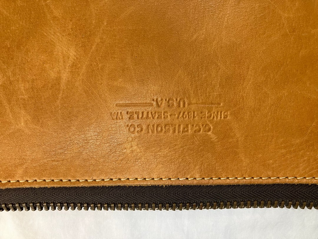 ORIGINAL FILSON LEATHER DOCUMENT HOLDER, Luxury, Bags & Wallets on ...