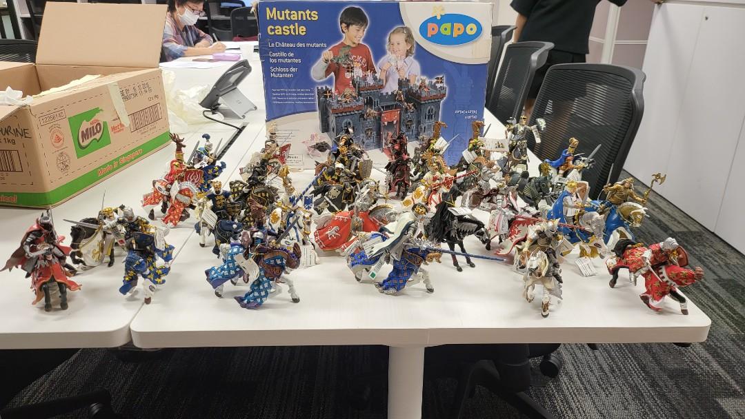 Papo mutants Castle with solders figurines, Hobbies & Toys, Toys ...