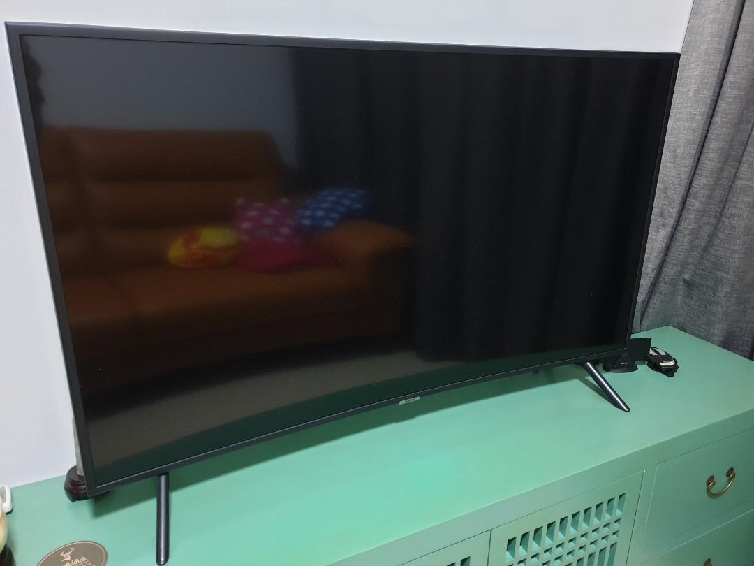Samsung 49 inch curved smart tv on Carousell