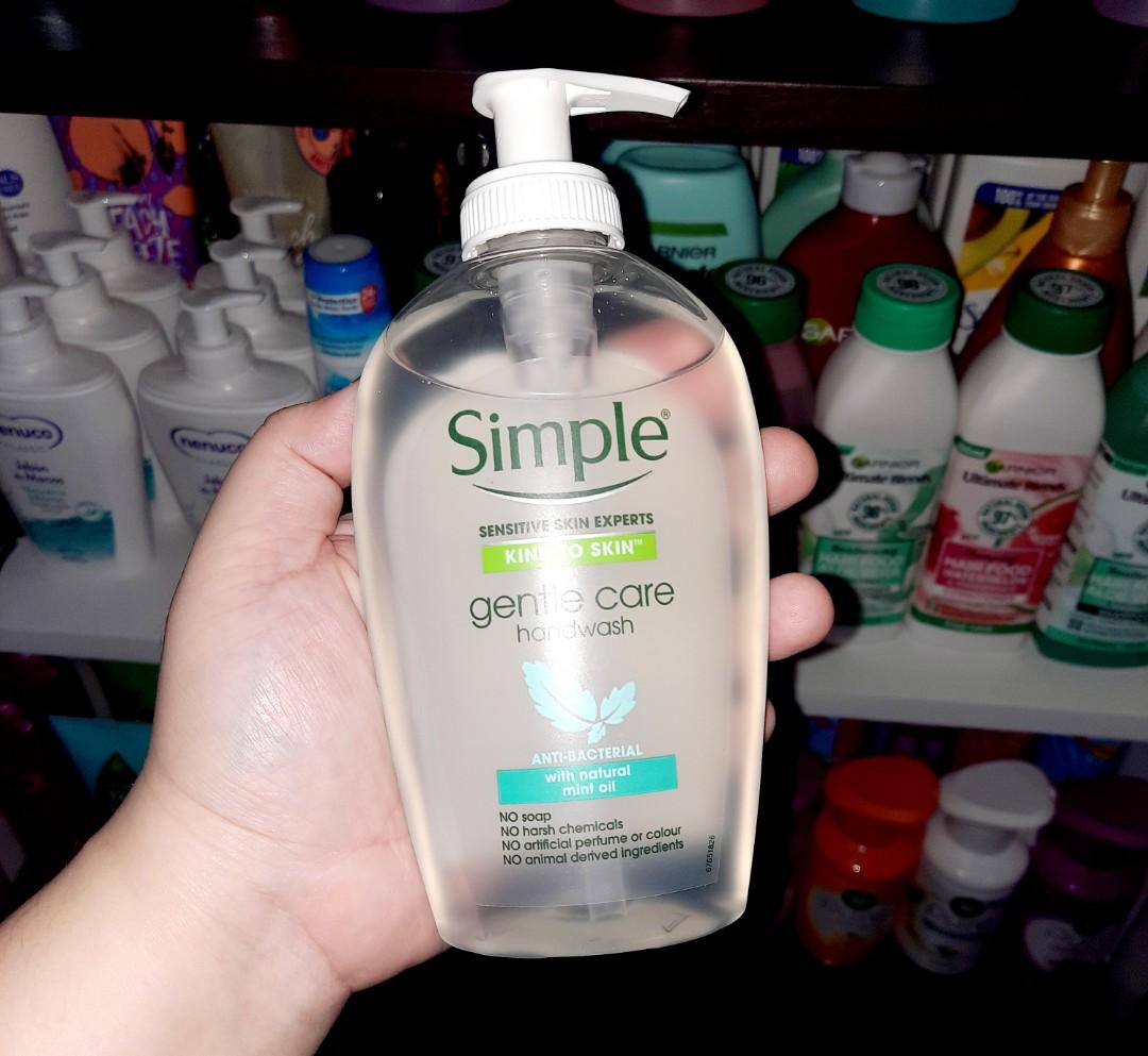 Simple Anti-bacterial Gentle Care Handwash 250ml (Made in Poland ...