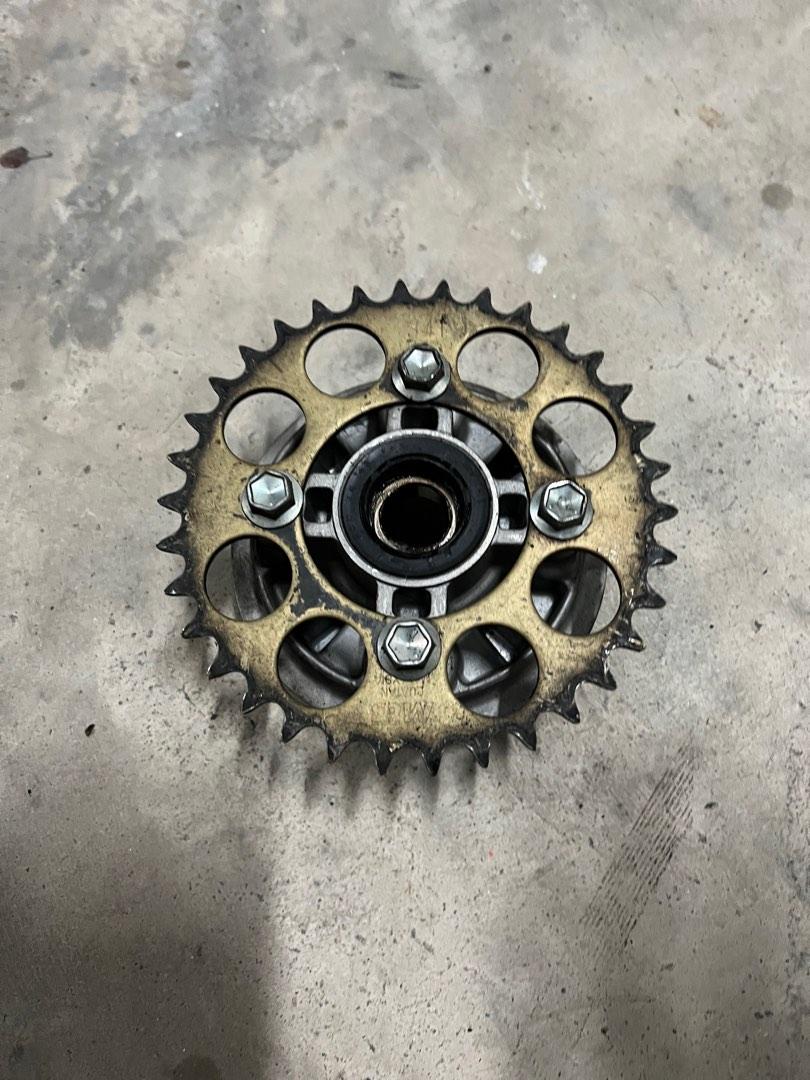 Spark Hub, Motorcycles, Motorcycle Accessories on Carousell