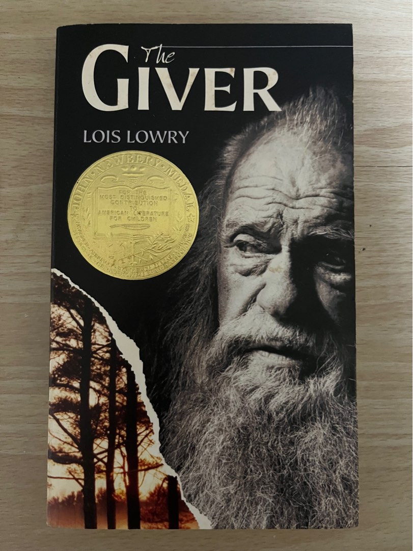 The Giver by Lois Lowry, Hobbies & Toys, Books & Magazines, Fiction ...