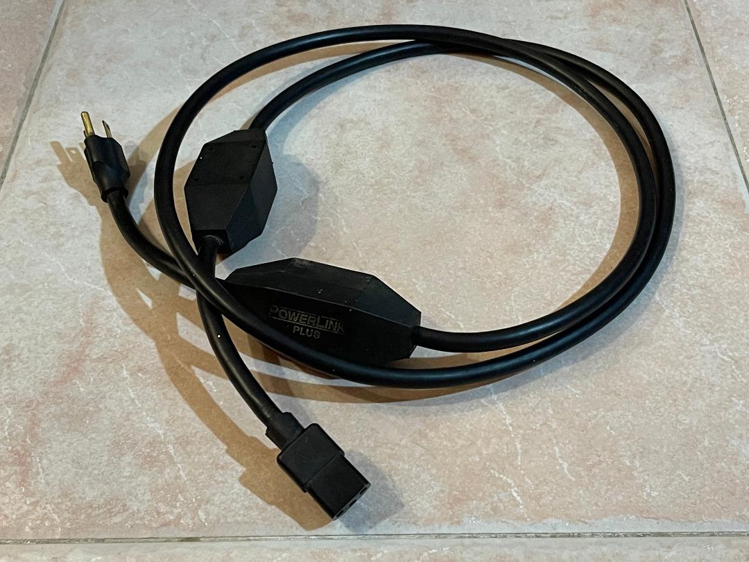 Transparent Audio Powerlink Plus power cable, made in USA. One pair ...