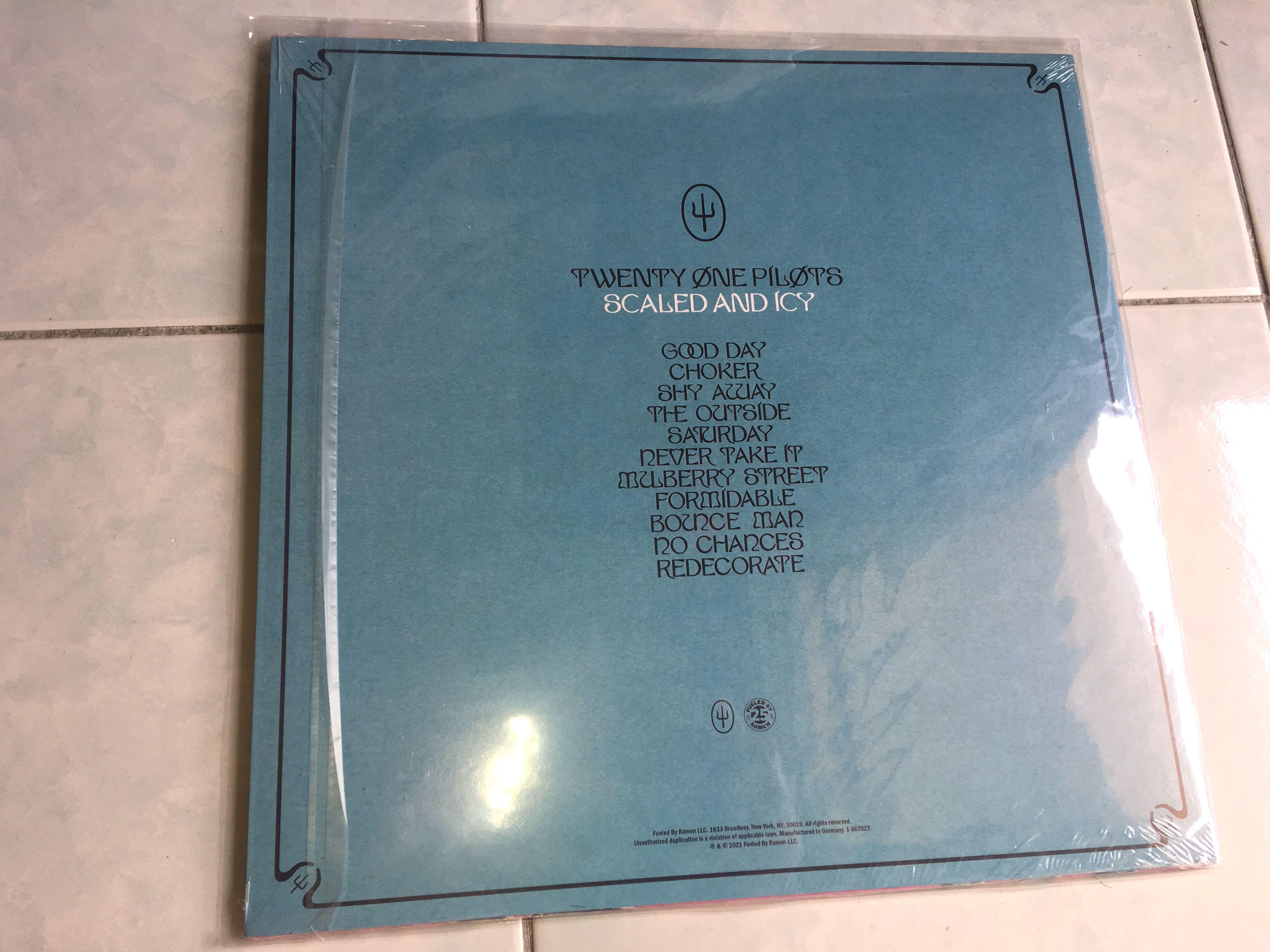 Twenty one pilots _scaled and icy -crystal lp vinyl, Hobbies & Toys ...